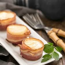 Pan Seared Scallops Wrapped In Pancetta /Spicy Pea Puree Recipe - yhangry